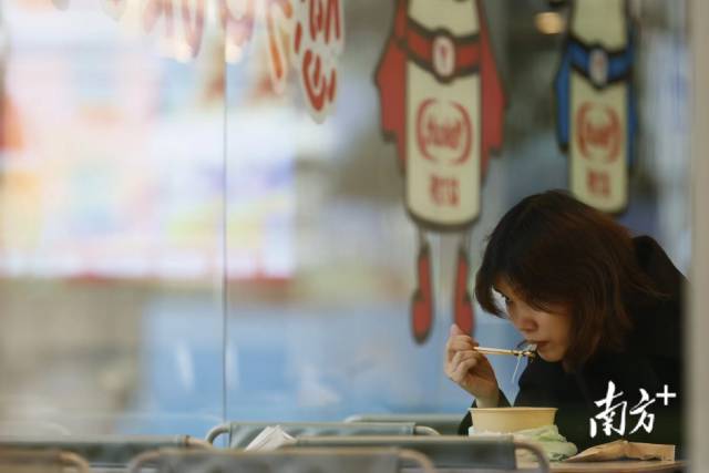 Some parts of Guangzhou "getting busy" after temporary control removed ...