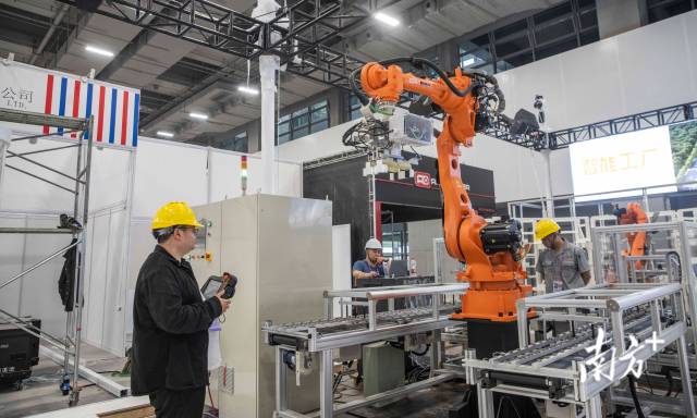 广交会开幕在即，一起看看企业布展的“进度条”！_南方网